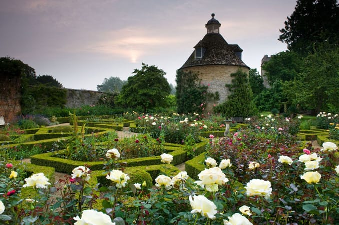 Beautiful Cotswold Gardens to Visit in Spring | Great Little Breaks
